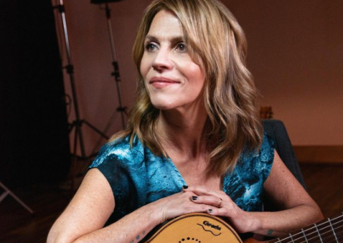 Marcela Morelo, más sensual que nunca y "La Historia Sin Final"... - Quiero Música En Mi Idioma